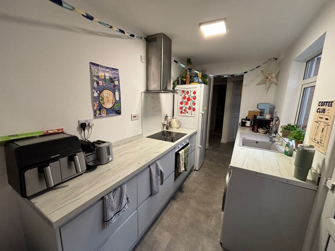 19 Chestnut Street New To The Market Ideally Placed - Donkey Digs ...